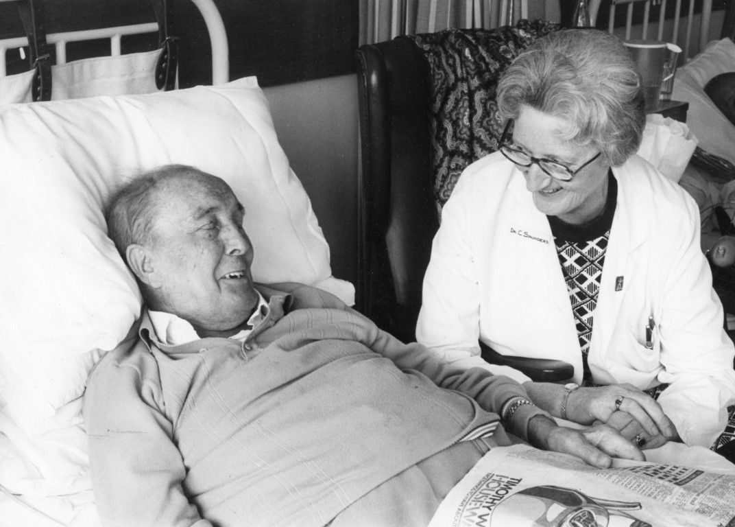 Cicely Saunders, Betreuung des sterbenden Patienten und seiner Familie ...