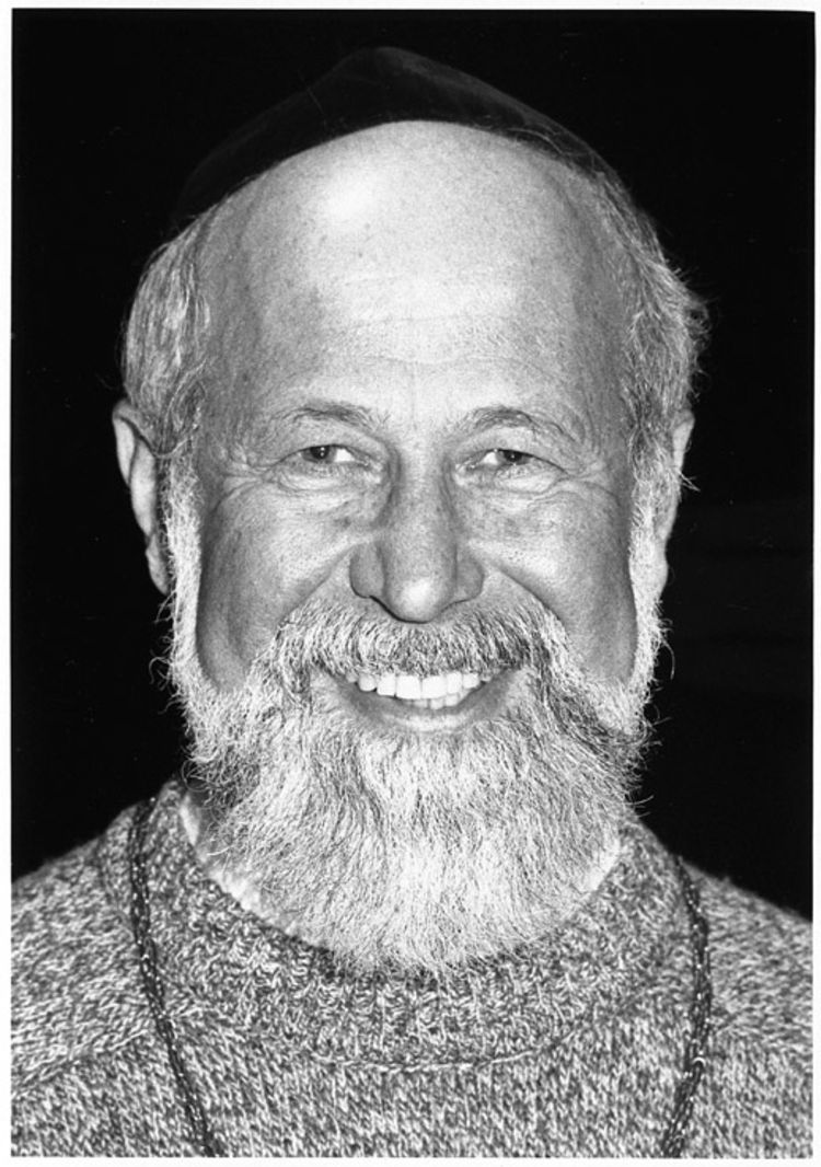 Elazar Benyoëtz, In Erinnerungen gekleidet, in Erinnerung gerufen ...